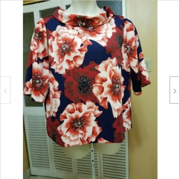 7th avenue | Tops | 7th Avenue Ladies Red Blue Floral Topblouse | Poshmark